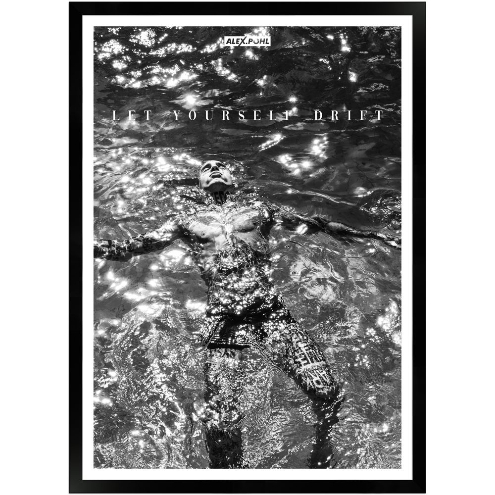 Let yourself drift by Alex Pohl | Poster mit Holzrahmen 50x70 cm